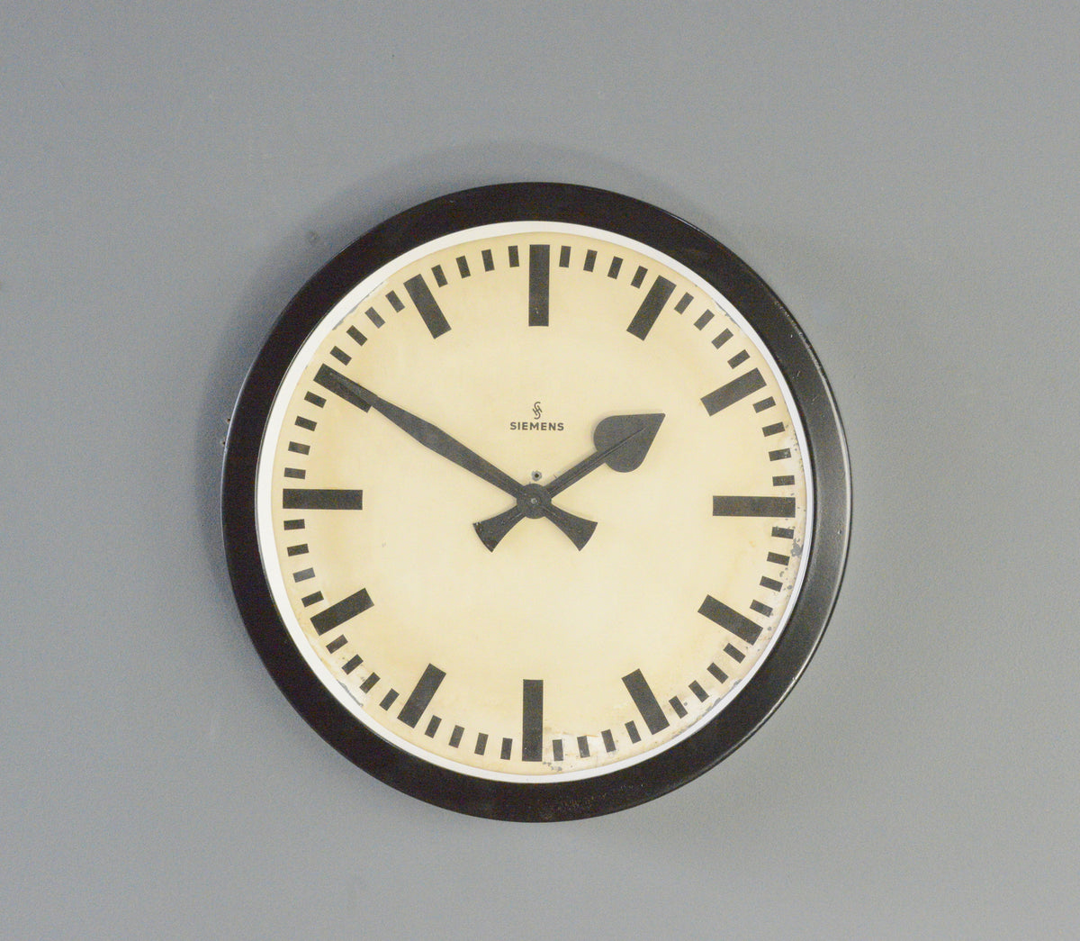 Siemens Wall Clock Circa 1930s – Otto's Antiques