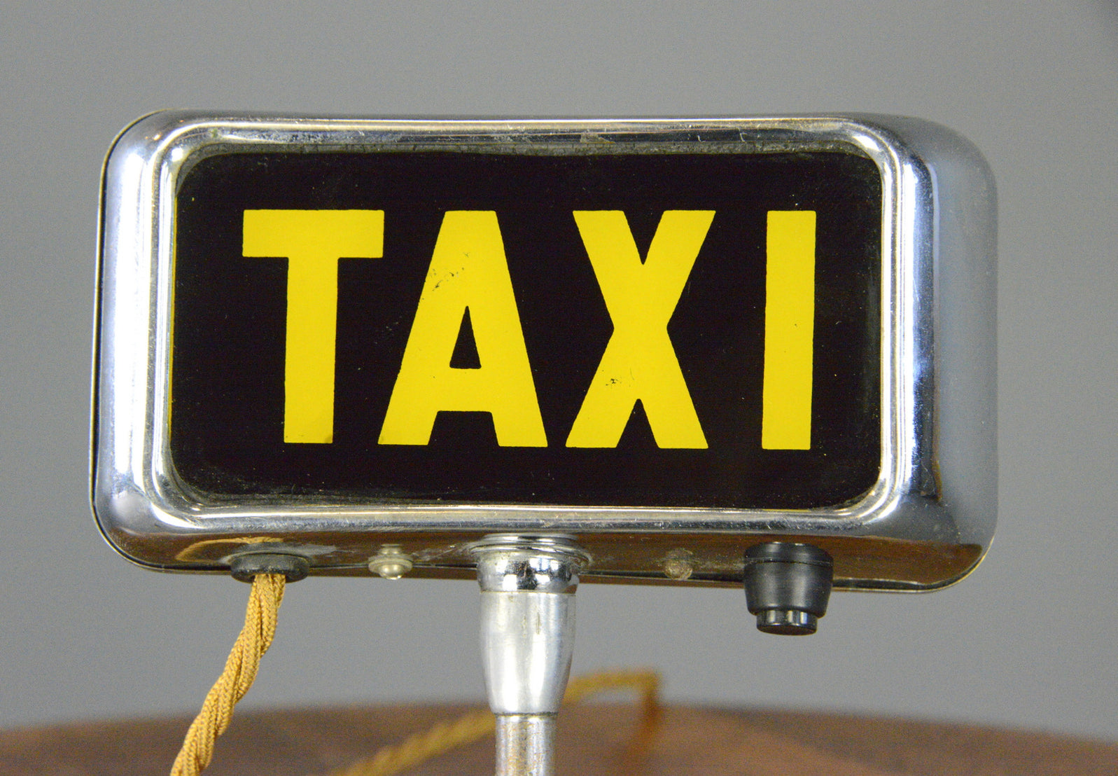 Light Up Taxi Sign Circa 1940s – Otto's Antiques