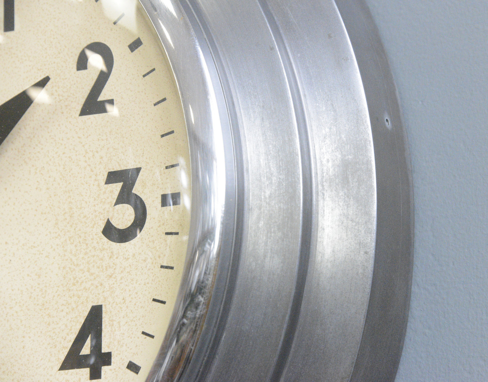 Wall Clock By Peter Behrens For AEG Circa 1920s – Otto's Antiques